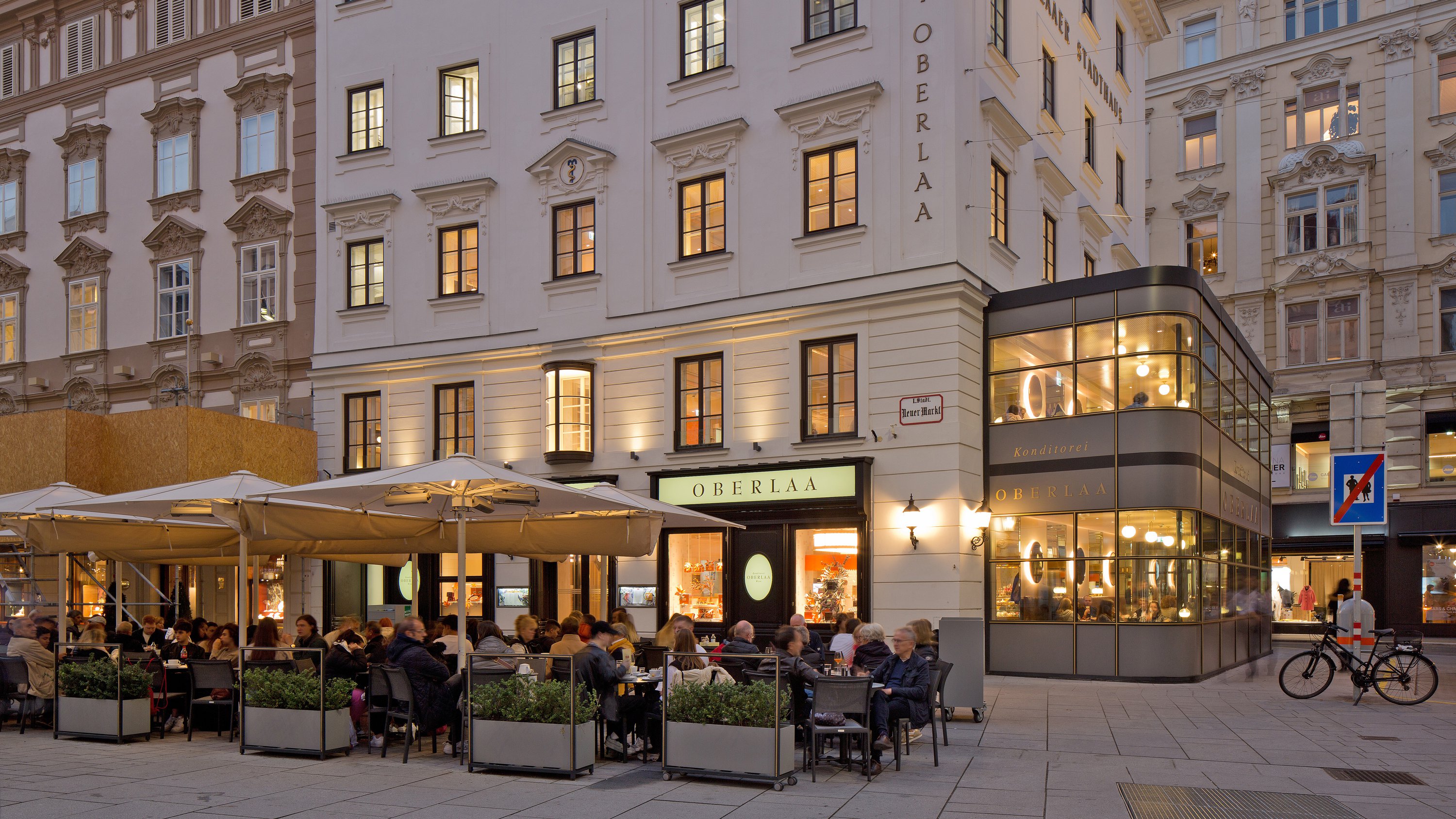 Confectionery Oberlaa Townhouse | BWM Designers & Architects